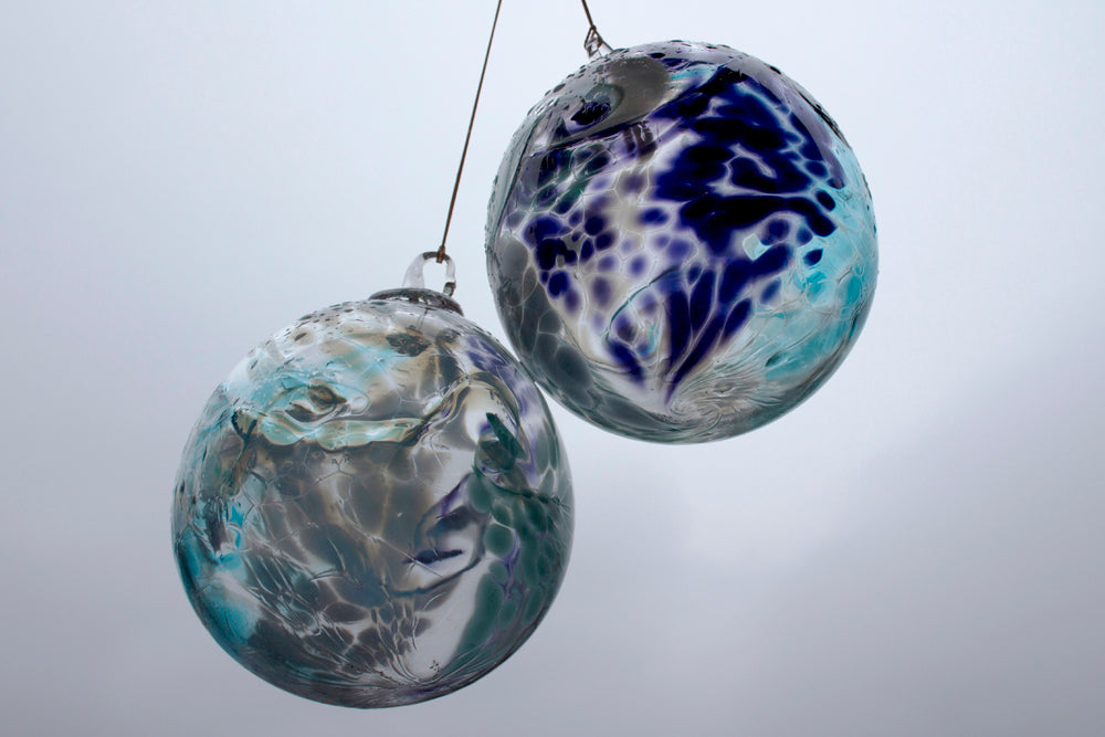 Glass Ornament Workshop – Turnstyle Glassblowing Studio